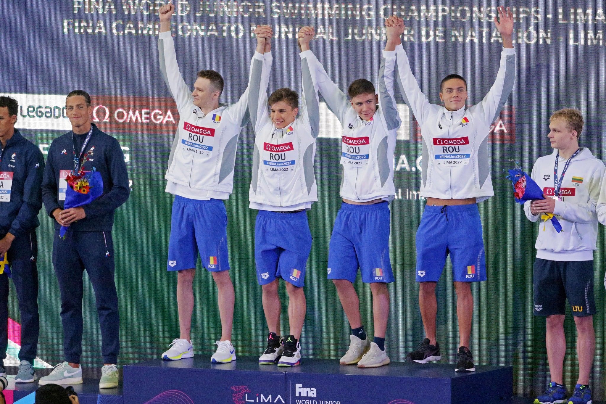 Romania's Team Wins Gold at World Junior Swimming Championships in Lima ...
